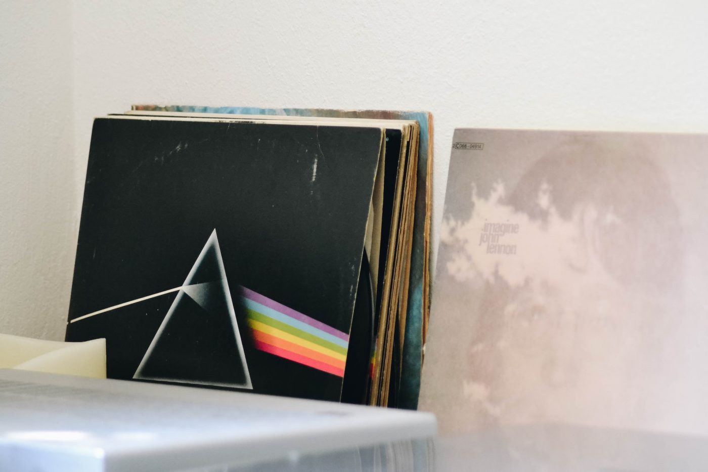 Guess The Iconic Album Cover Quiz: 10 Famous Albums